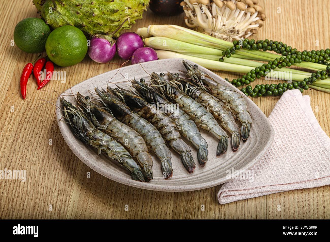 Fresh raw uncooked big tiger prawn Stock Photo - Alamy