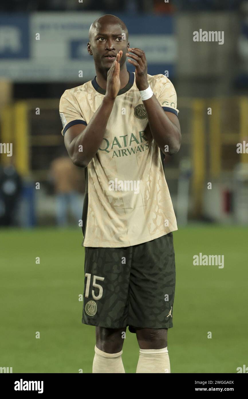 Danilo Pereira of PSG salutes the supporters following the French ...