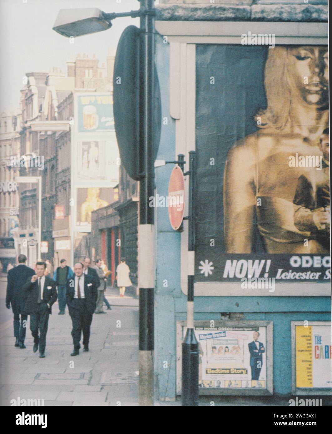 Robert Brownjohn 007 Title Design Goldfinger Graphc Designer Stock ...