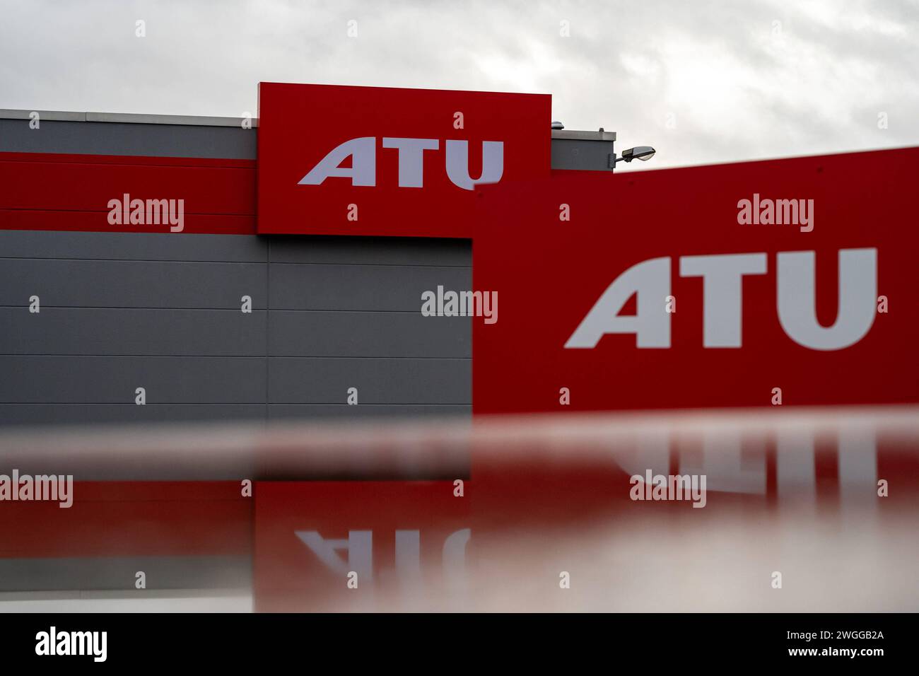 ATU-Logo an einer Geschäftsfassade 04.02.2024, Limburg: Symbolfoto ...