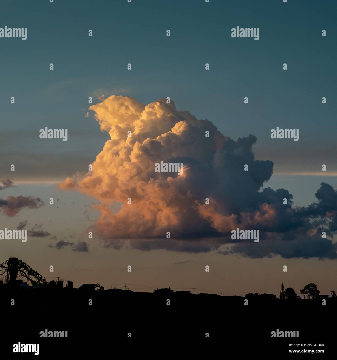 Colombia sunset hi-res stock photography and images - Alamy