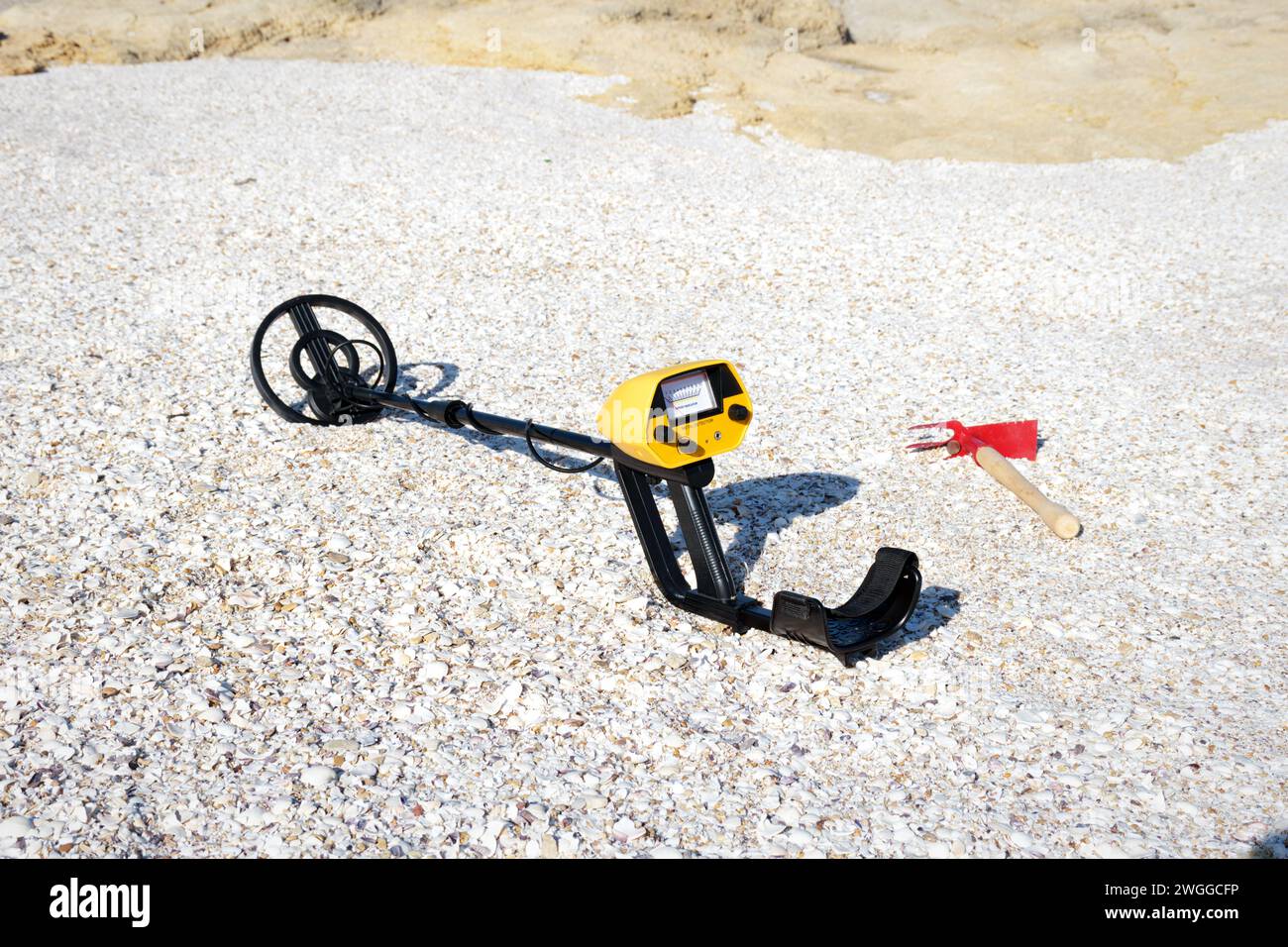 Metal detector on the sandy beach. Caspian Sea Stock Photo - Alamy