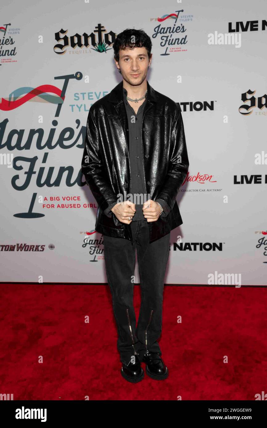 Los Angeles, USA. 04th Feb, 2024. Jeremy Zucker attends the arrivals of ...
