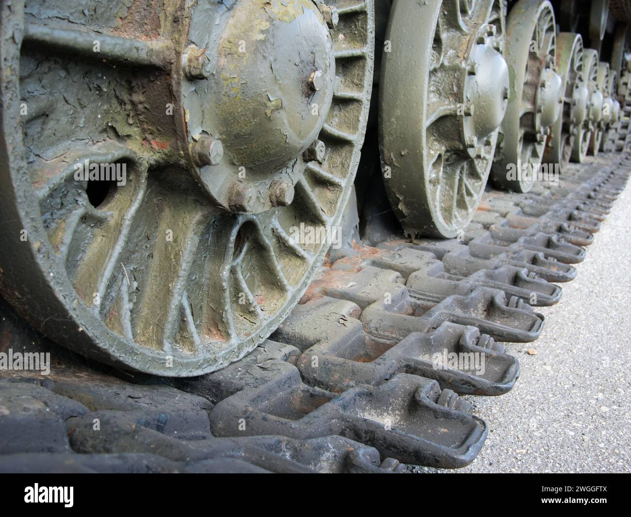 Old rusty army tank hi-res stock photography and images - Alamy