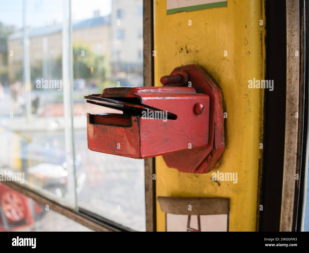 Metal composter hi-res stock photography and images - Alamy