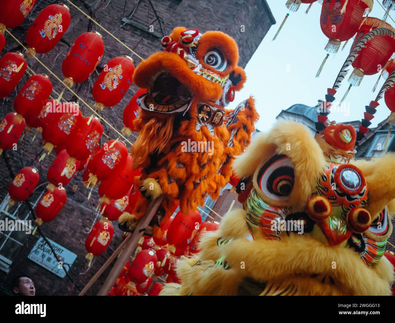 Dangle hi-res stock photography and images - Alamy