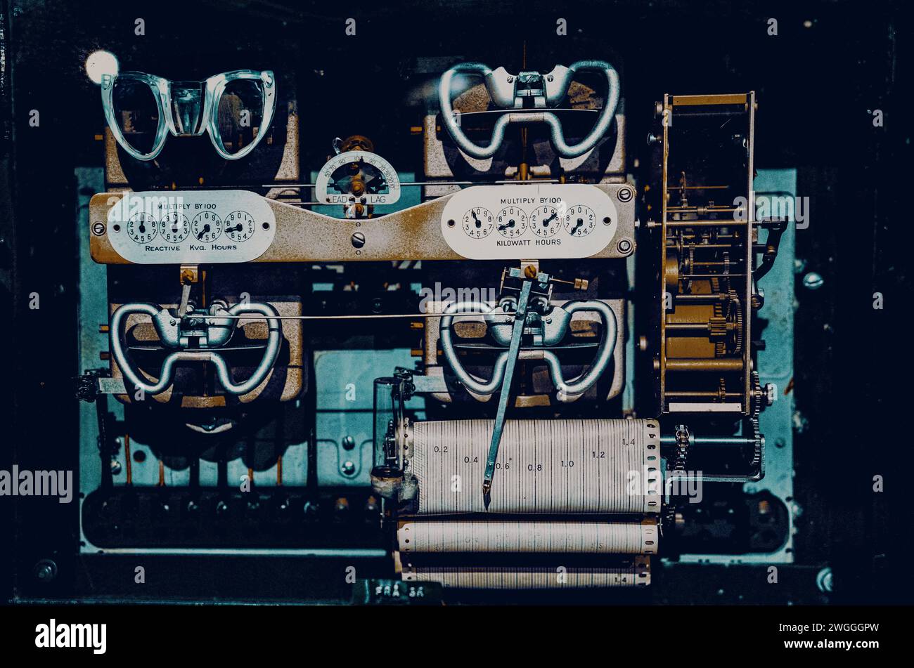mechanical recorder for recording seismic vibrations of the early 20th ...