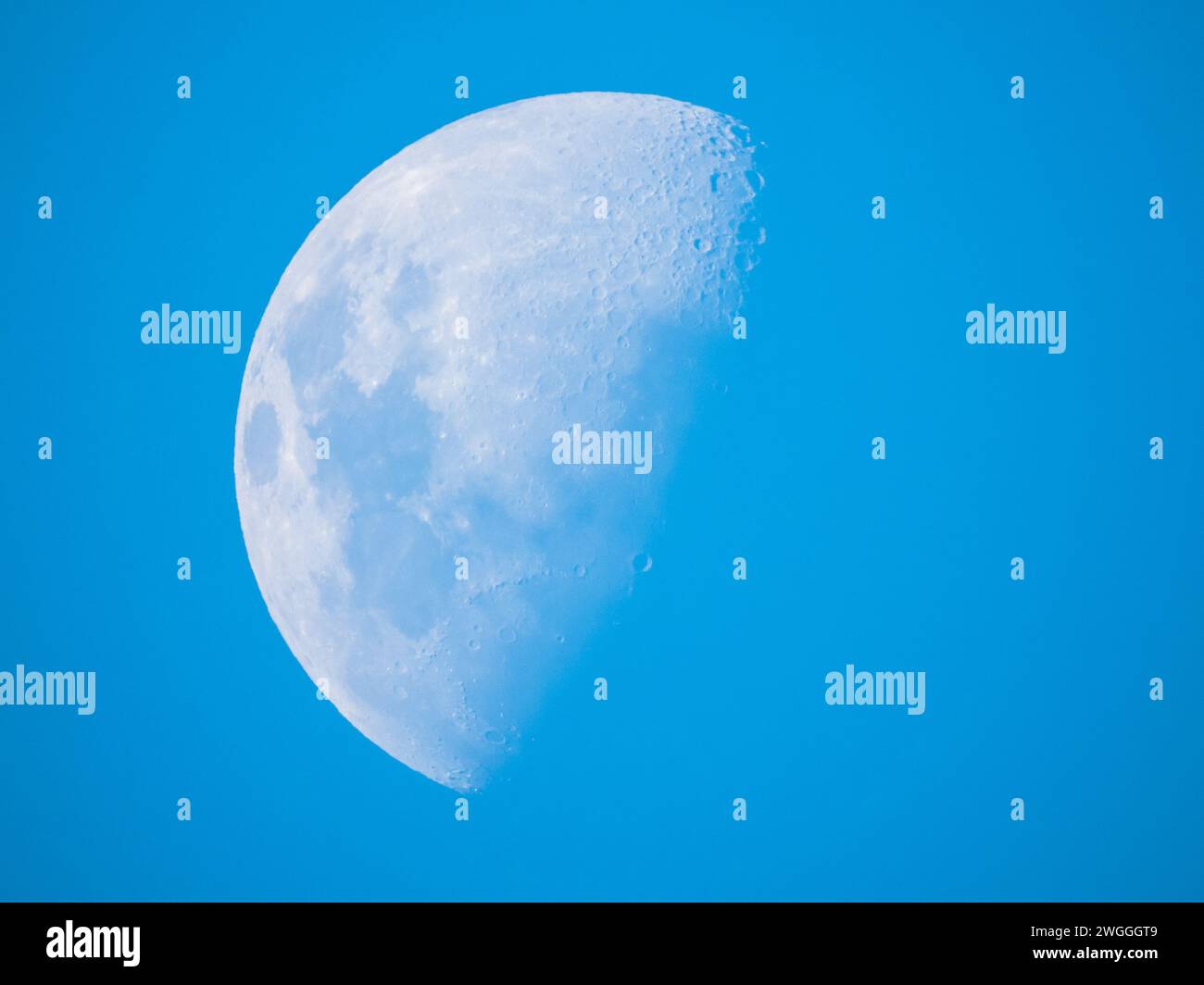 Third quarter moon hi-res stock photography and images - Alamy