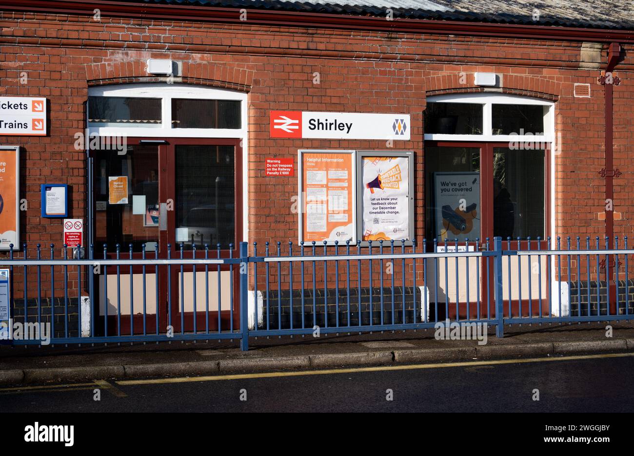 Shirley railway station hi-res stock photography and images - Alamy