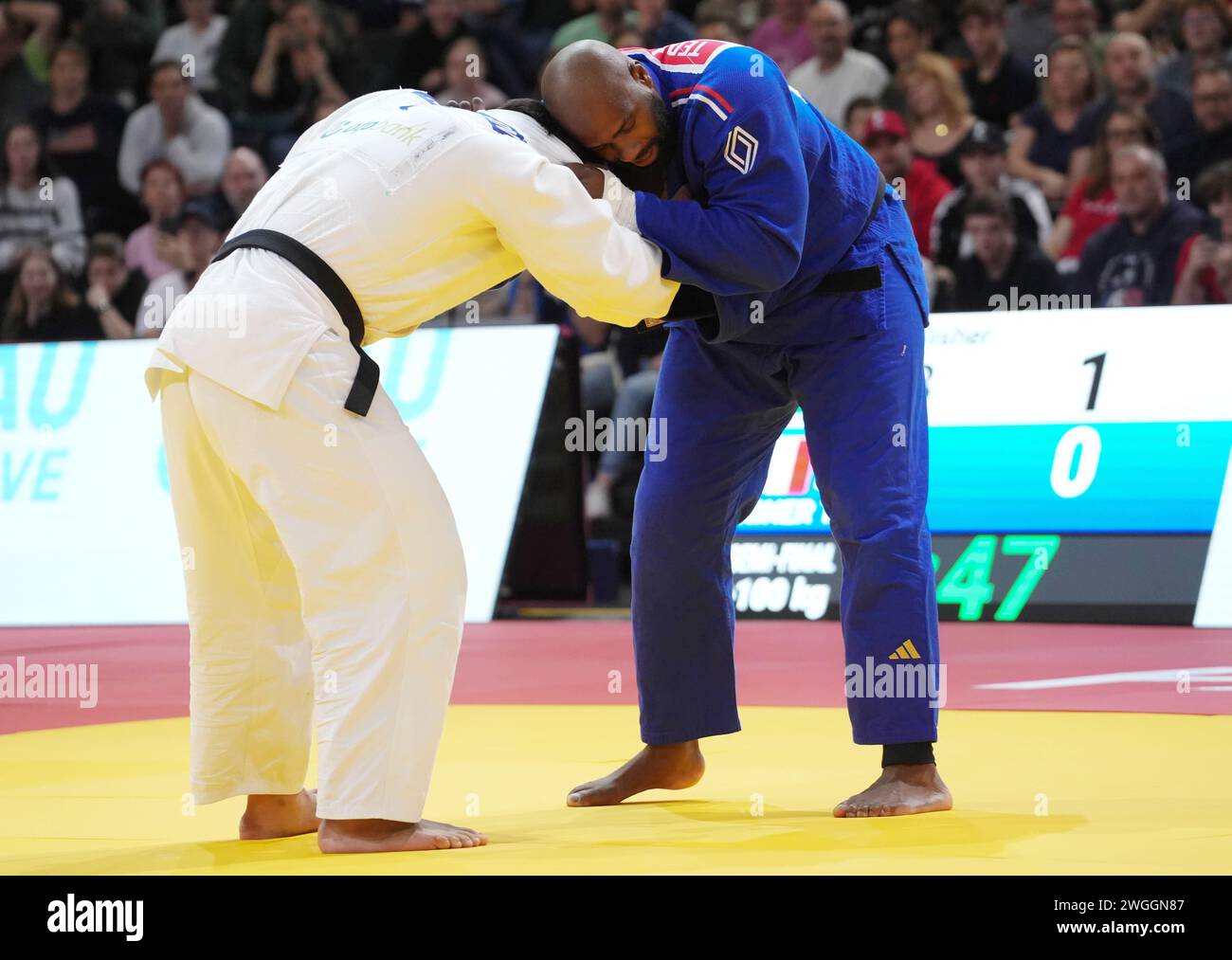 Teddy Riner of France against Alisher Yusupov of Uzbekistan, Semi-Final ...