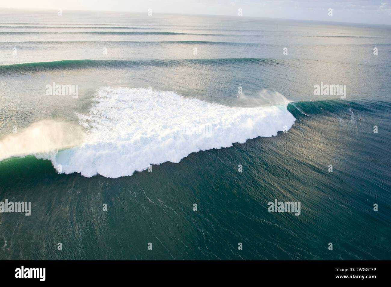 aerial view of Pipeline, Oahu, Hawaii Stock Photo - Alamy