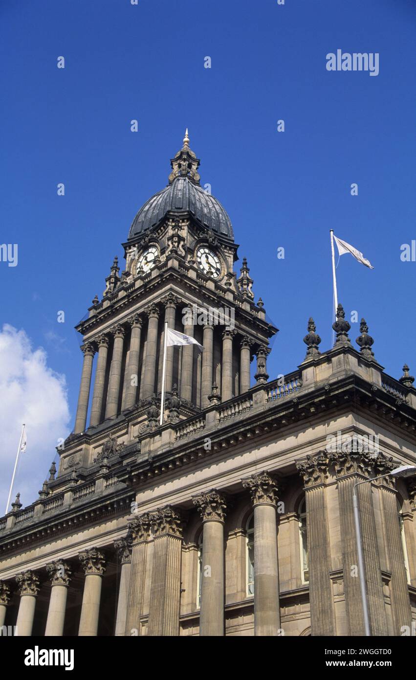 Leeds town hall clock tower hi-res stock photography and images - Alamy