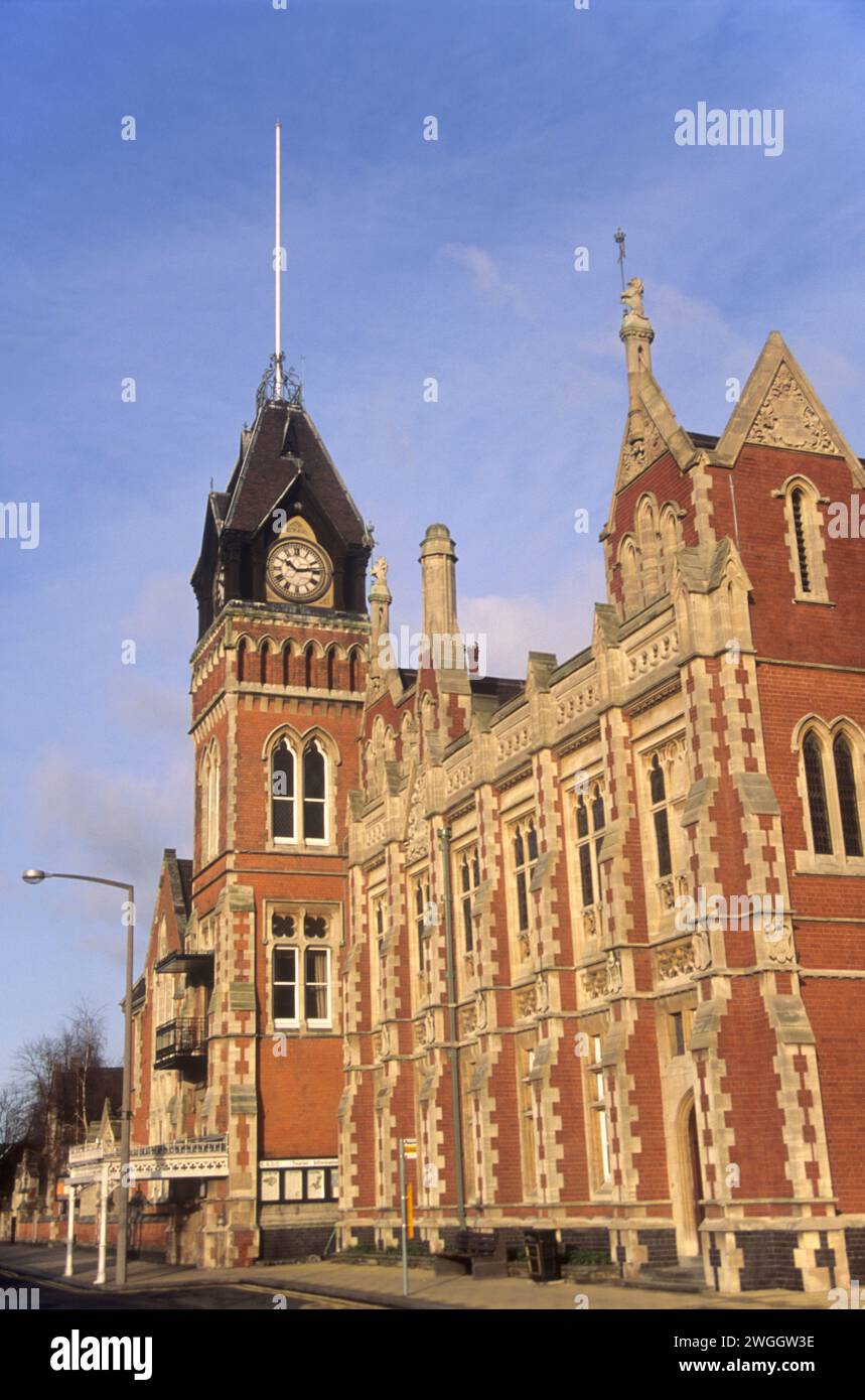 Burton trent town hall hi-res stock photography and images - Alamy