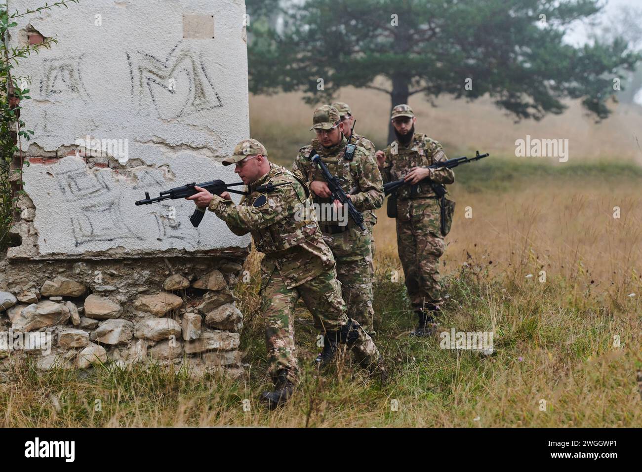 Military breach tactics hi-res stock photography and images - Alamy