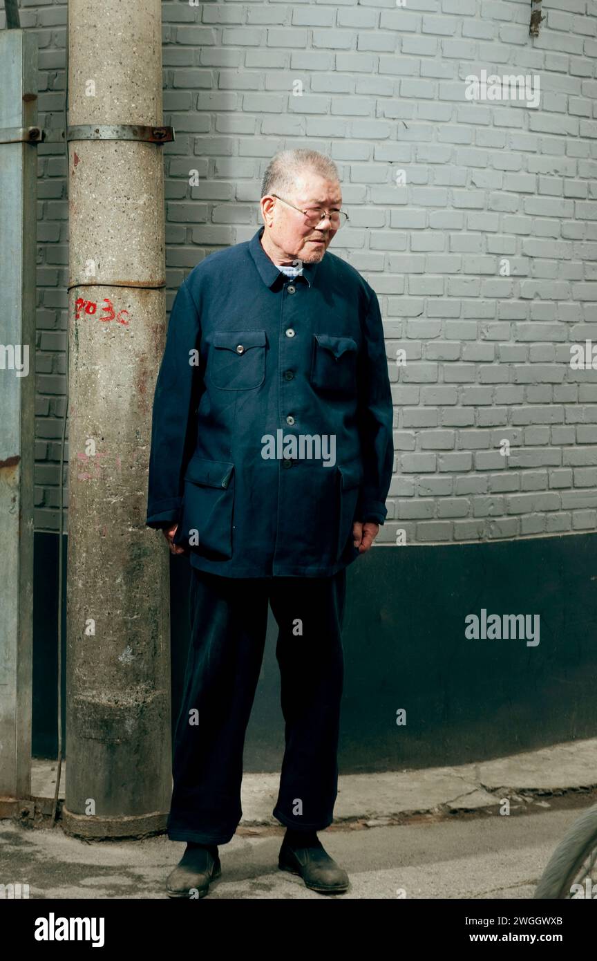 An old chinese man Stock Photo - Alamy