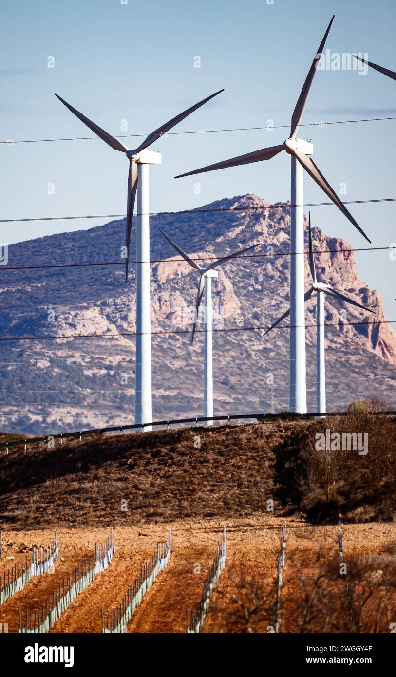 Fields landscapes hi-res stock photography and images - Alamy