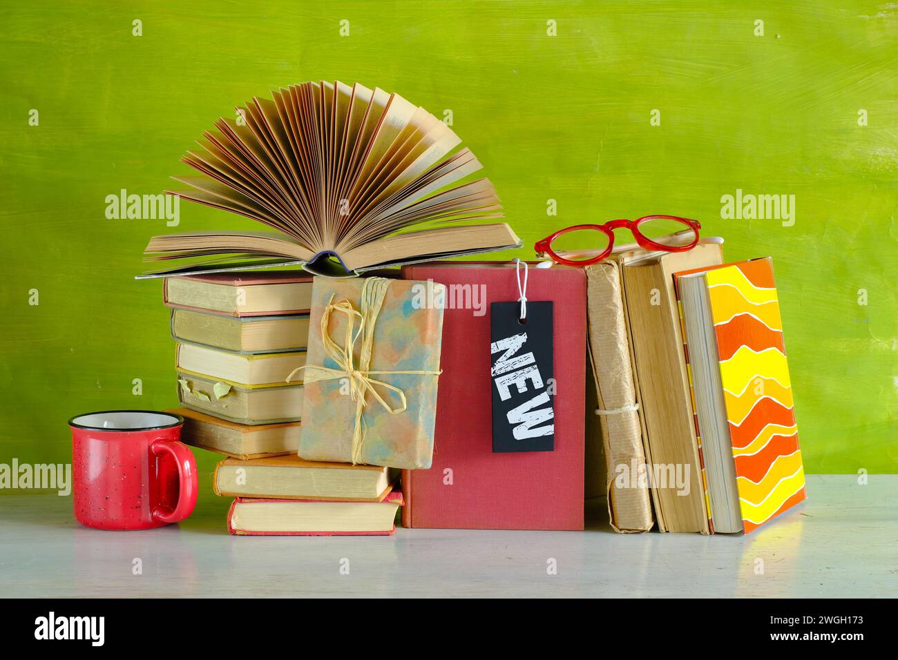 Book exhibition hi-res stock photography and images - Alamy