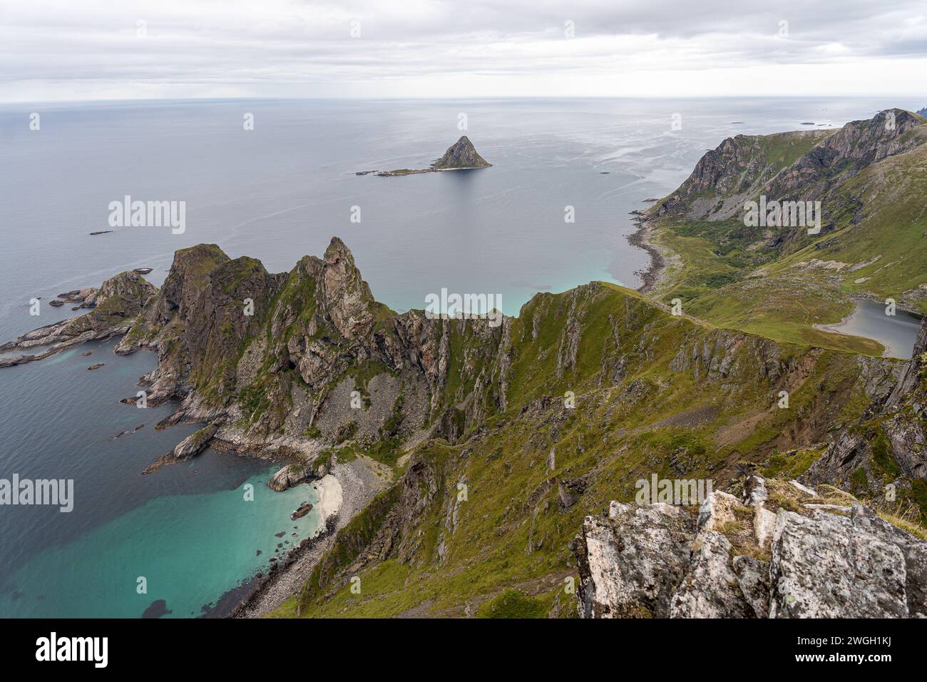 Aerial view of rocky shoreline with multiple cliffs Stock Photo - Alamy