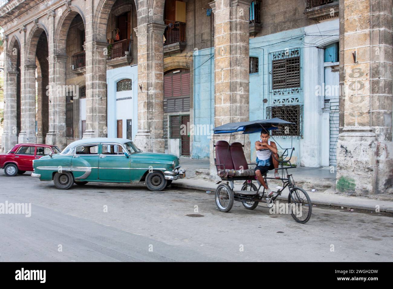 daily life in la habana, cuba Stock Photo - Alamy