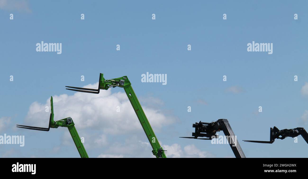 High lift fork lift truck hi-res stock photography and images - Alamy