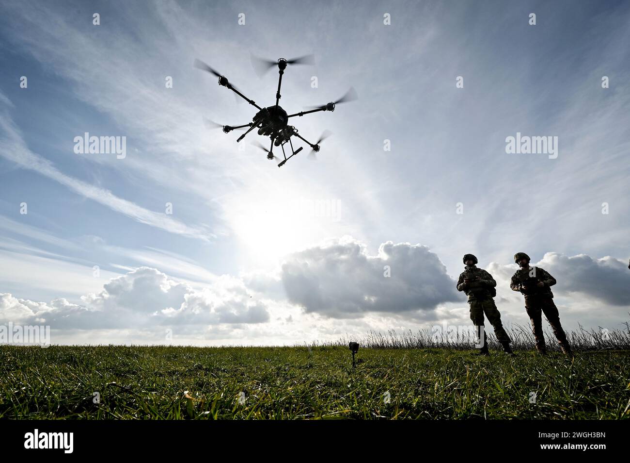 Non Exclusive: ZAPORIZHZHIA, UKRAINE - FEBRUARY 2, 2024 - Servicemen of ...