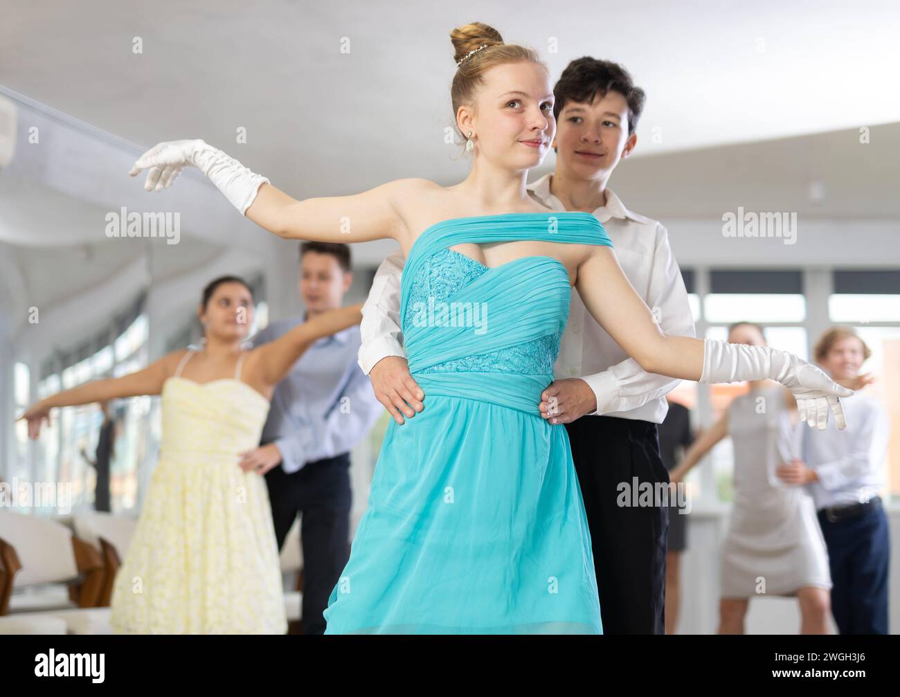Party girls elegant dance hi-res stock photography and images - Alamy