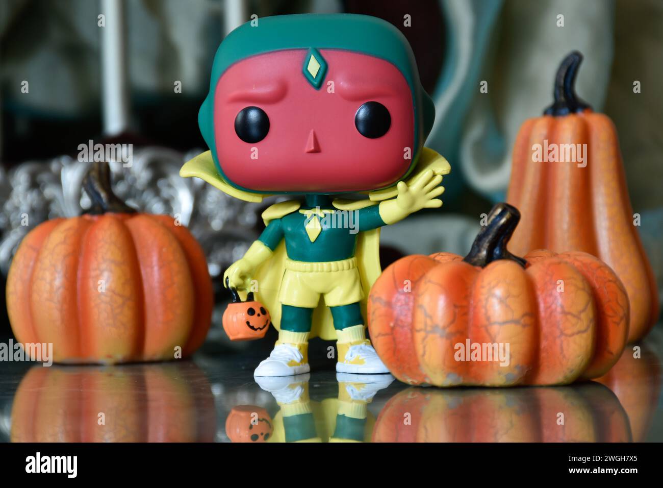 Wanda vision hi-res stock photography and images - Alamy