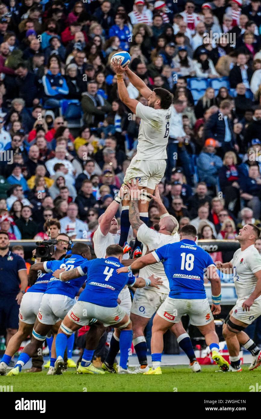 Rome, Italy. 03rd Feb, 2024. Ethan Roots of England rises to claim the ...