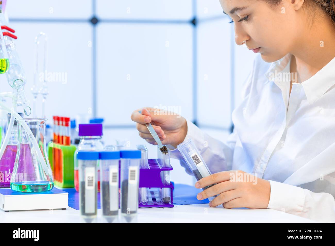 Soil chemistry hi-res stock photography and images - Alamy