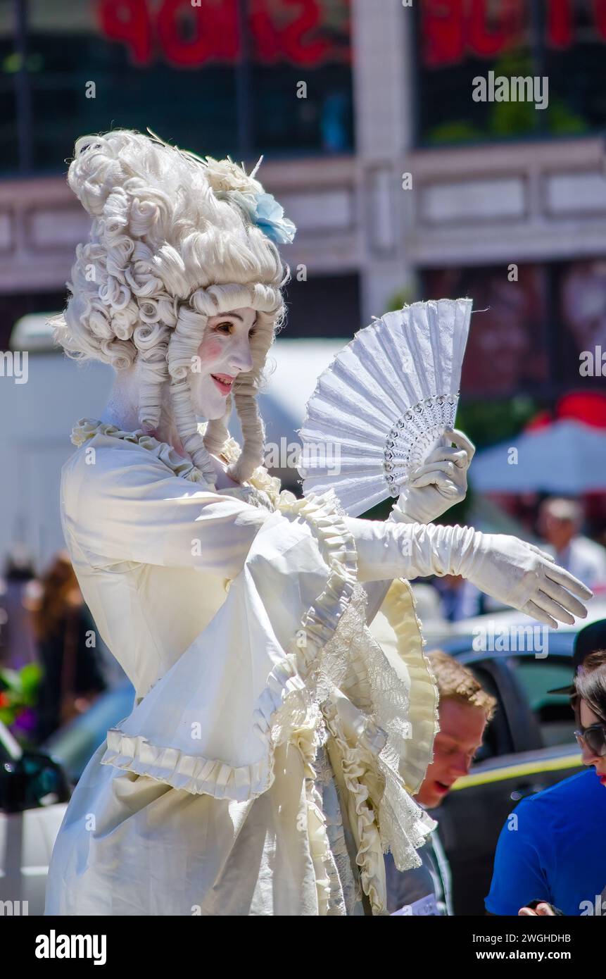 Plaza yonge dundas hi-res stock photography and images - Alamy