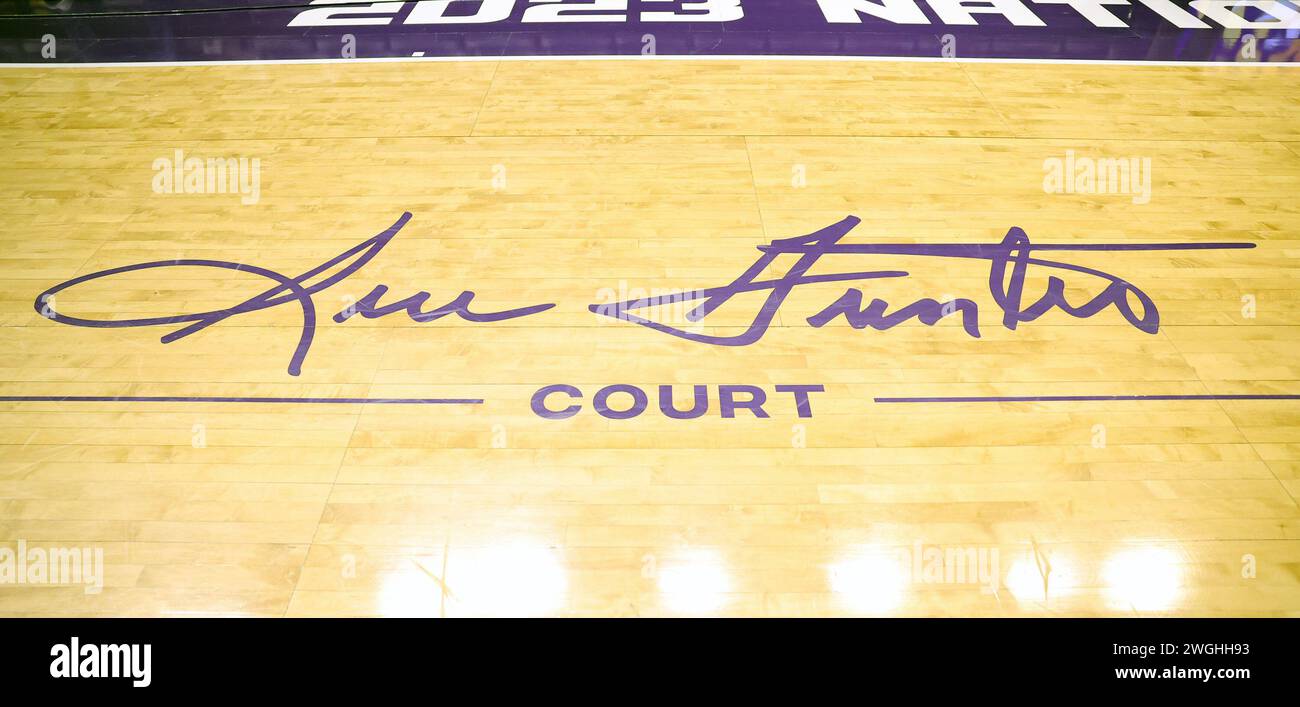 Former LSU Lady Tigers head coach Sue Gunter’s name is on the court in ...