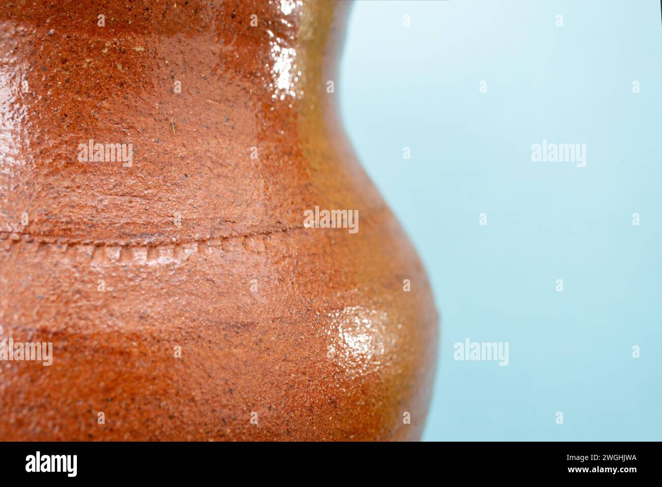 Rough clay pot hi-res stock photography and images - Alamy