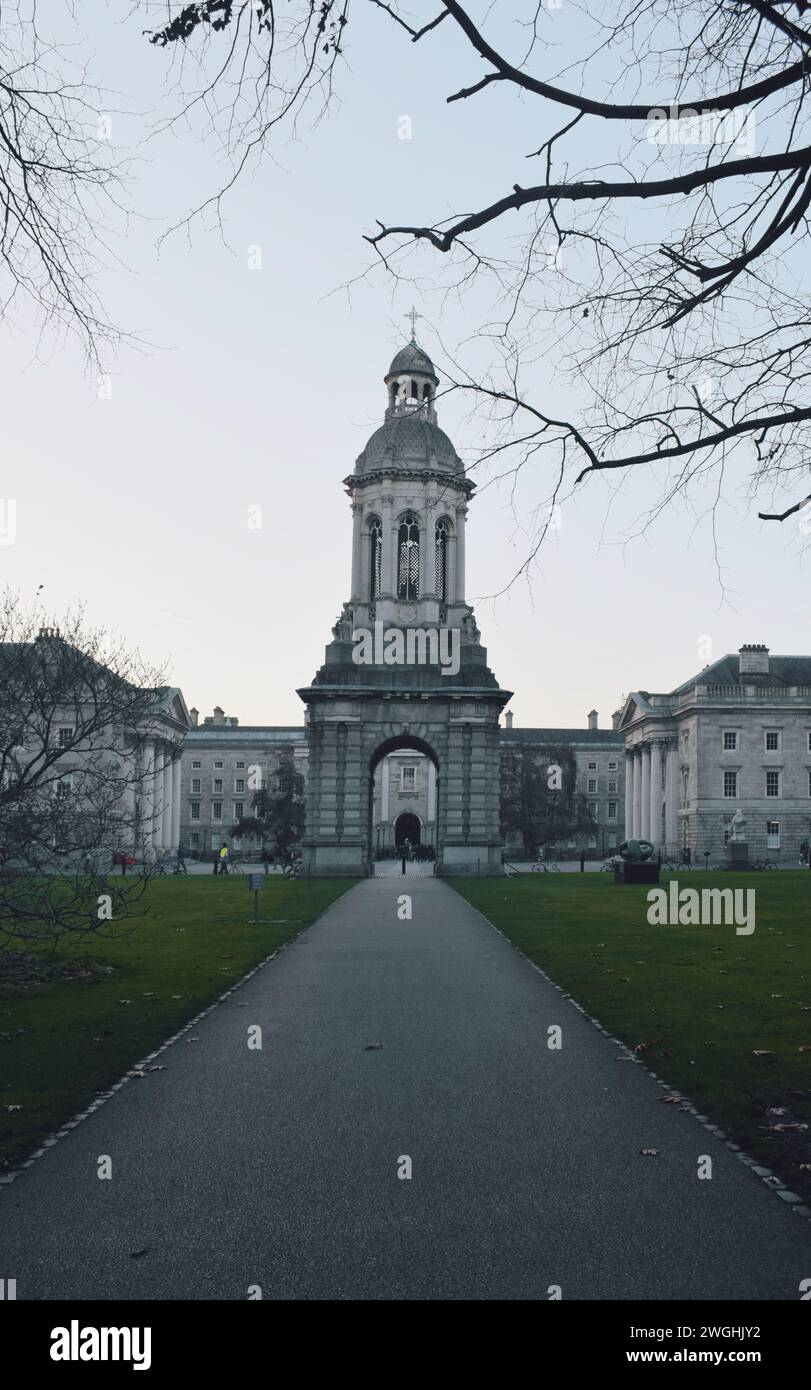Dublin ireland november 2019 street hi-res stock photography and images ...
