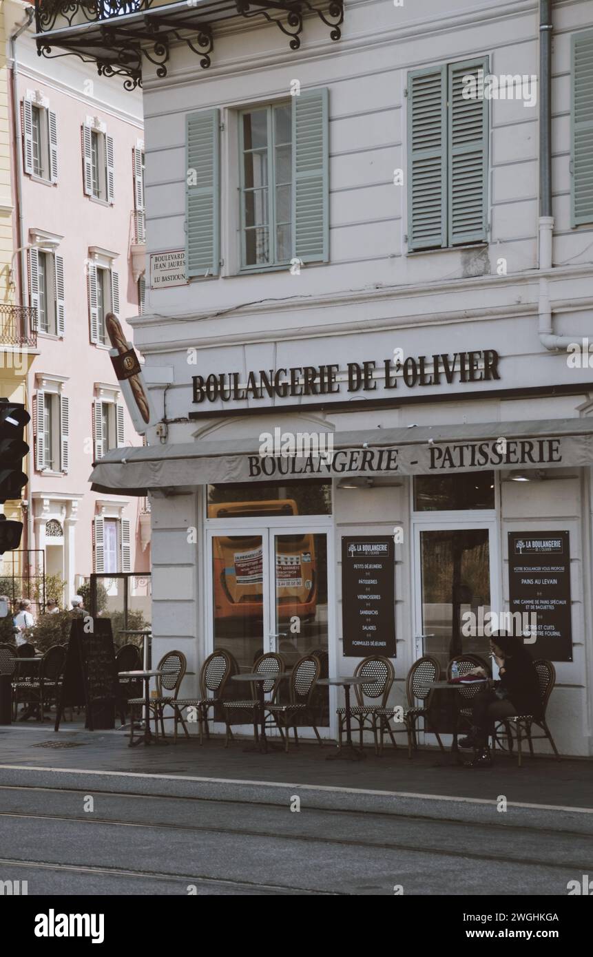 Old french bakery shop hi-res stock photography and images - Alamy