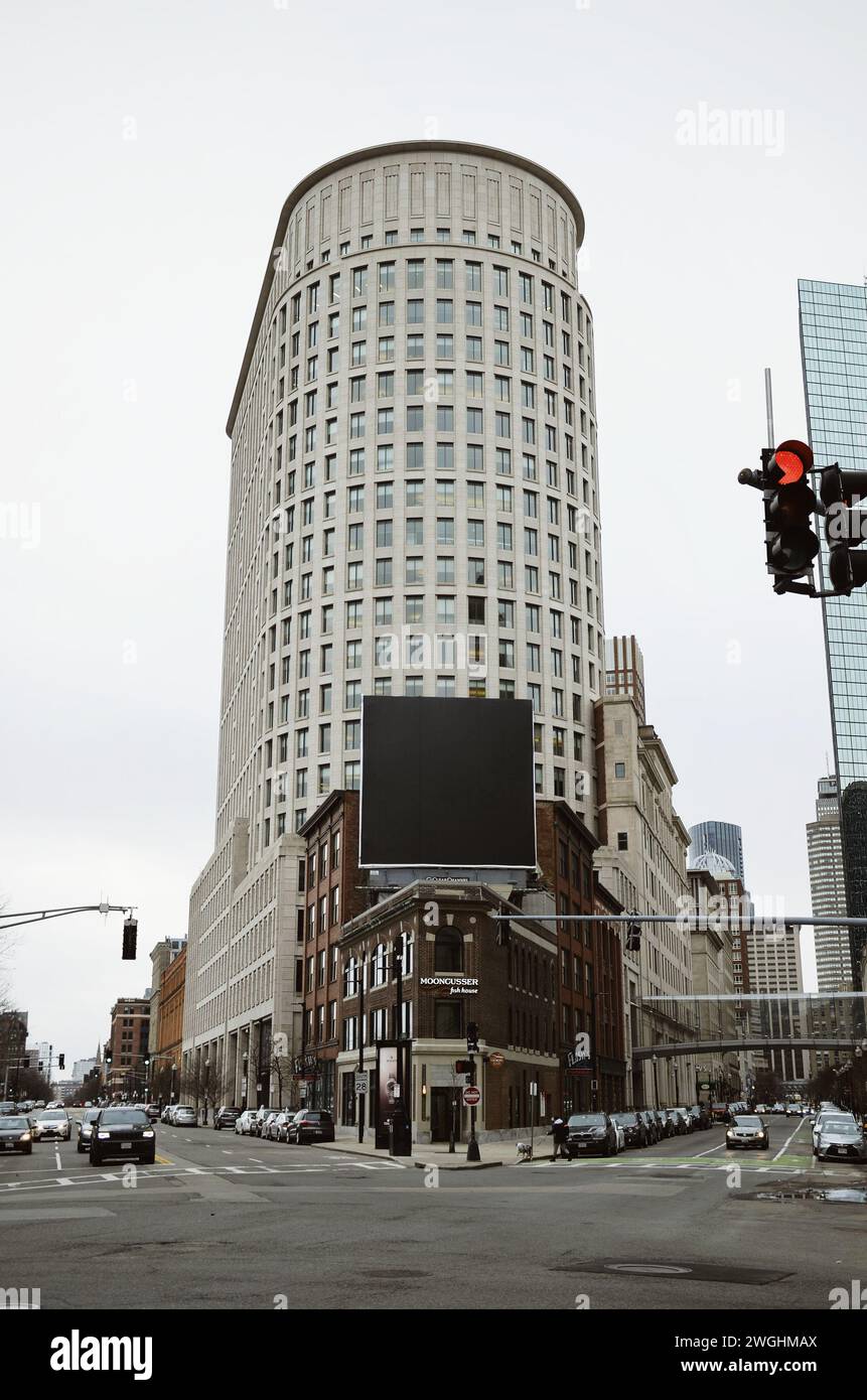 Corner facade hi-res stock photography and images - Alamy