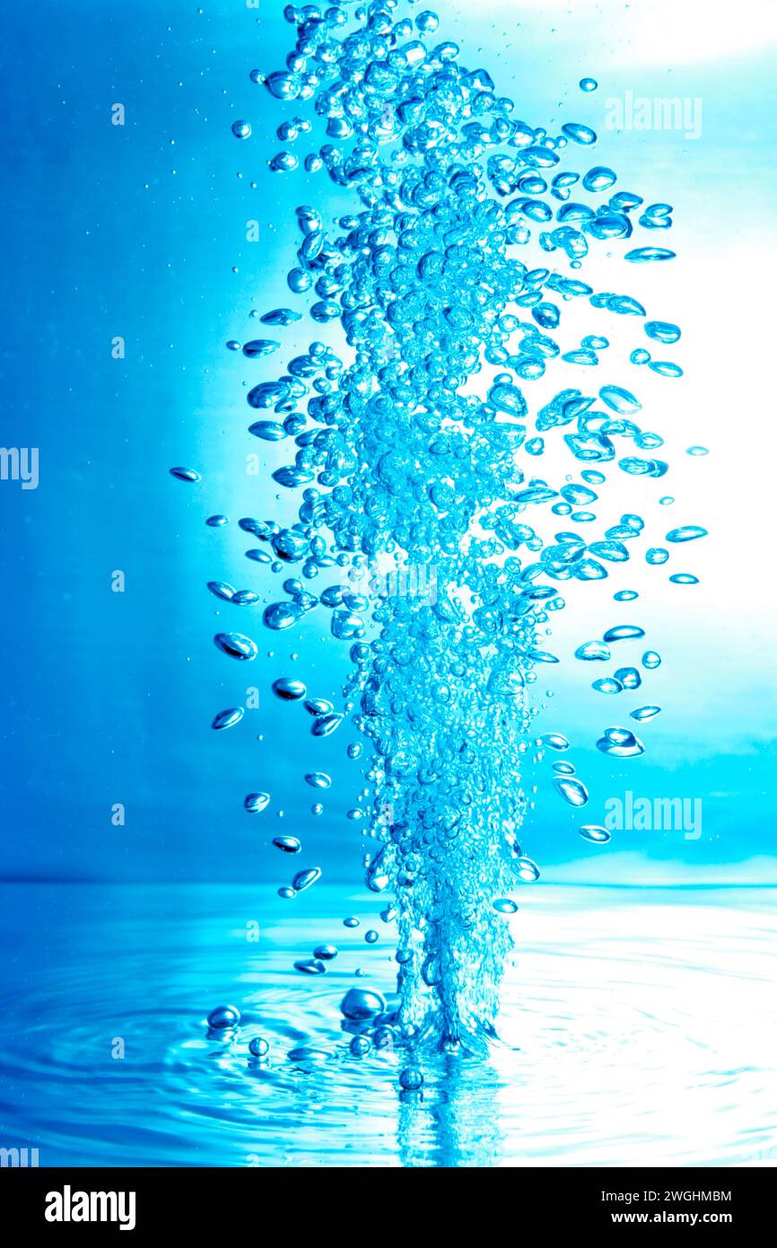 Underwater blue water air bubbles hi-res stock photography and images ...