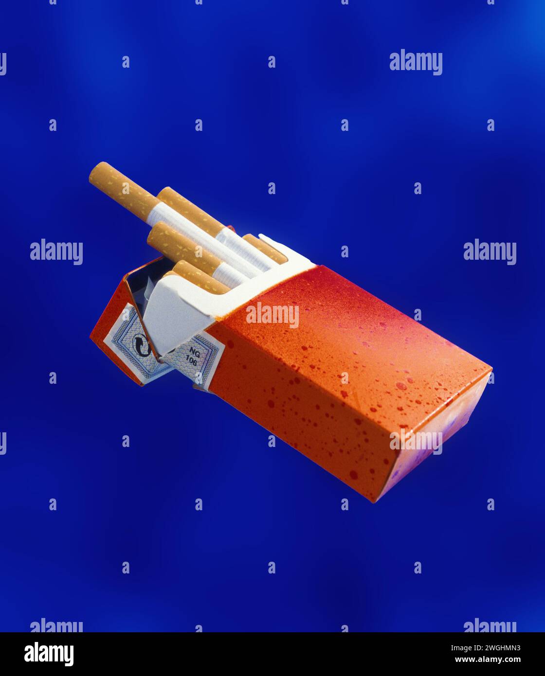 Cigarette pack hi-res stock photography and images - Alamy