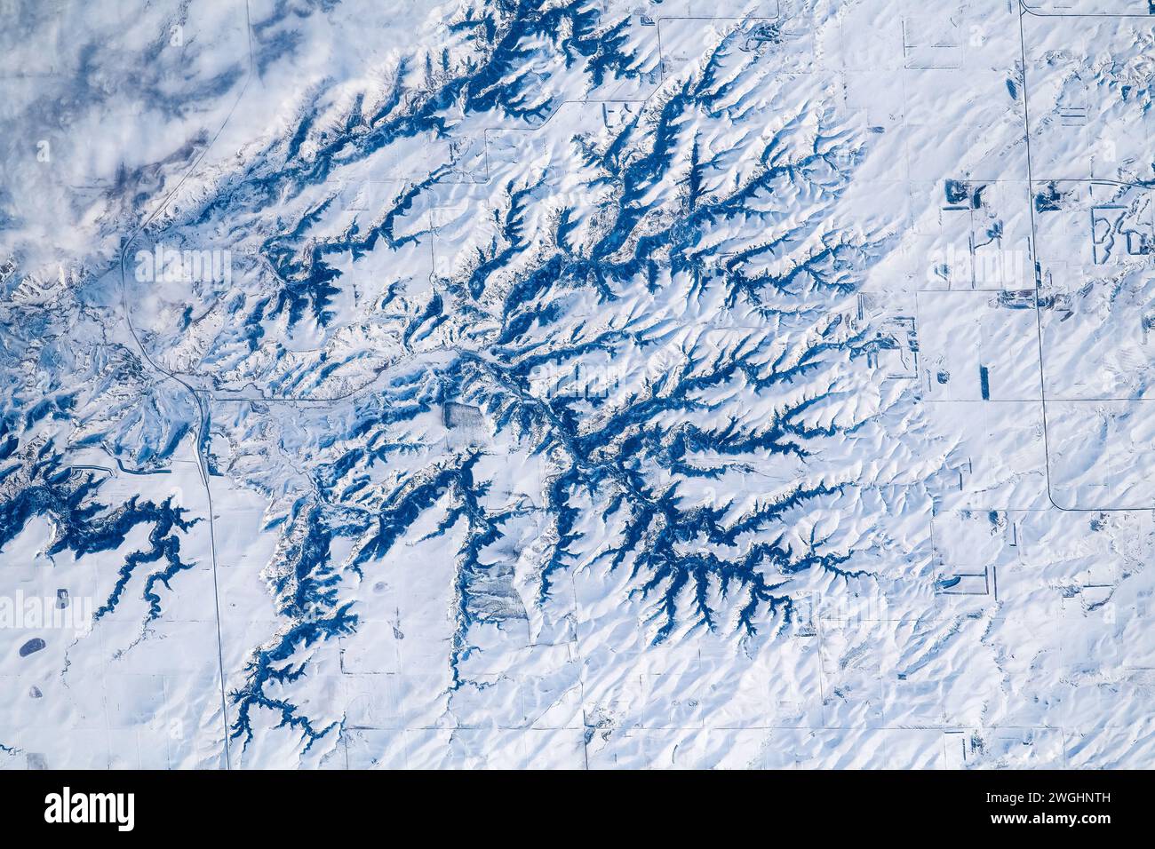 Land border between hi-res stock photography and images - Alamy