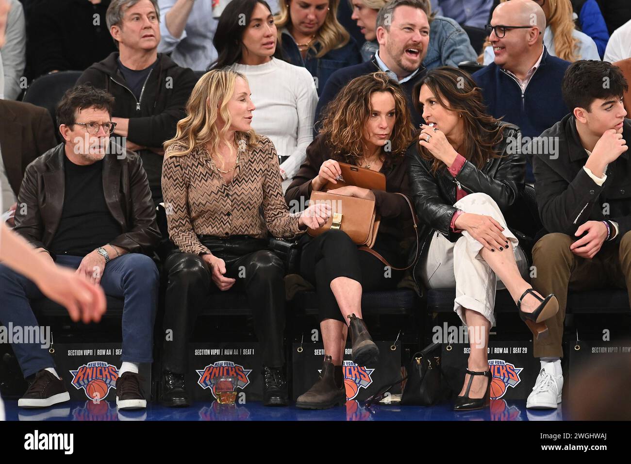 Celebrities watch the visiting Utah Jazz lose to the home town New York ...