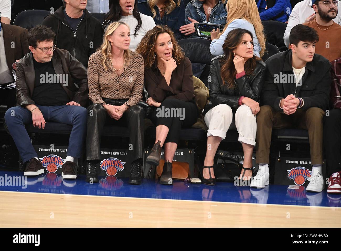 Celebrities watch the visiting Utah Jazz lose to the home town New York ...