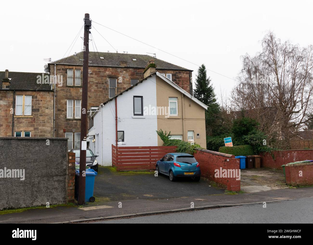 Suburban semi detached house uk hi-res stock photography and images - Alamy
