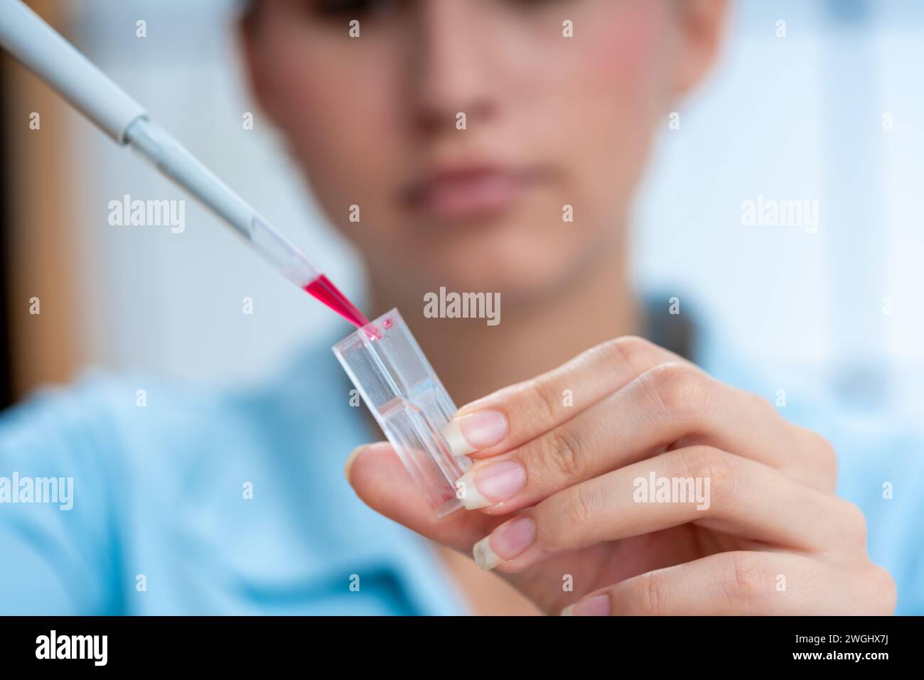 Fluorescence spectroscopy hi-res stock photography and images - Alamy