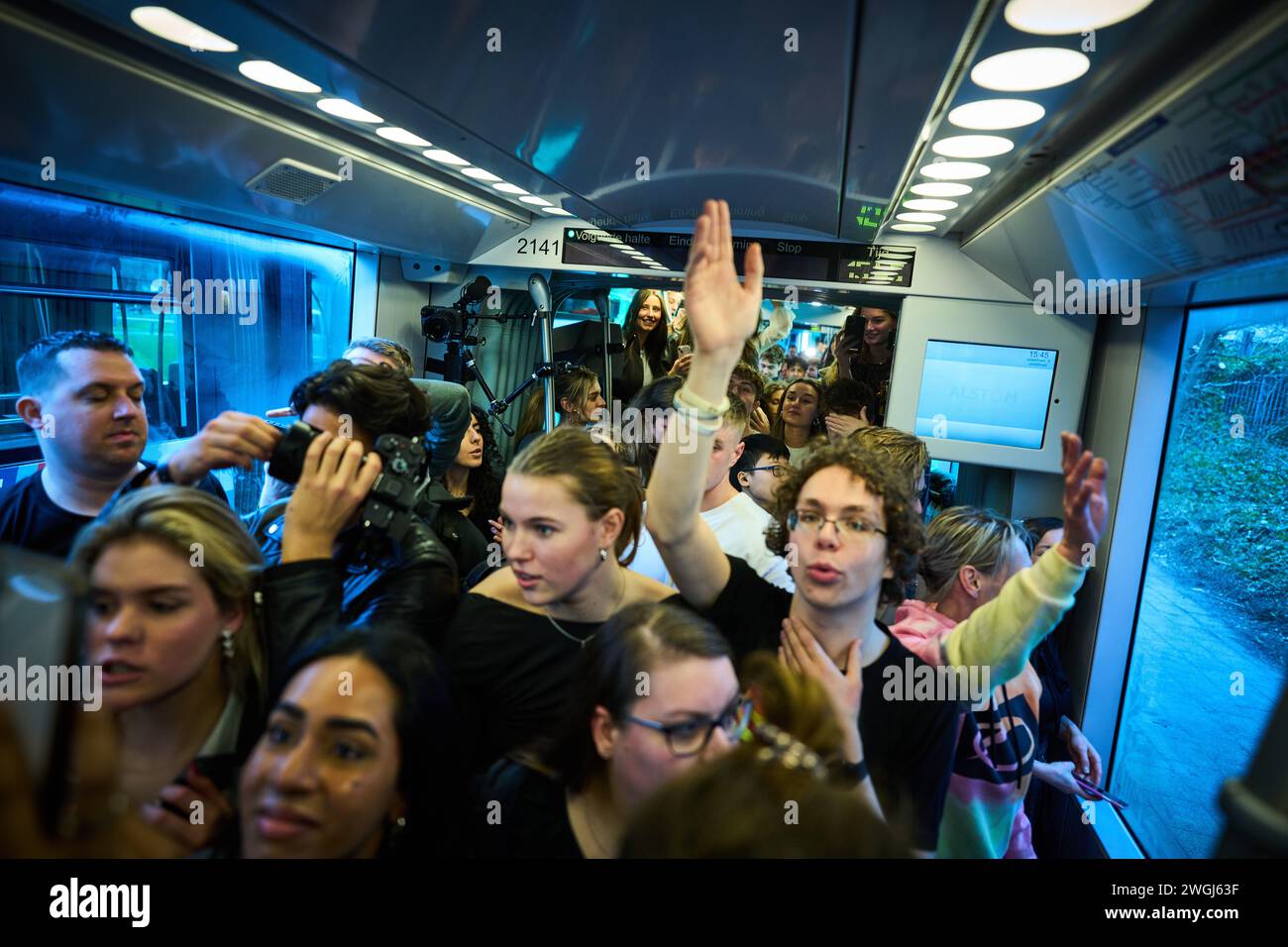 Danceconcert hi-res stock photography and images - Alamy