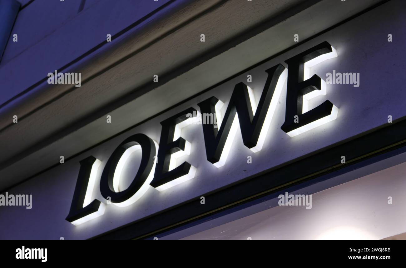 Loewe sign hi-res stock photography and images - Alamy