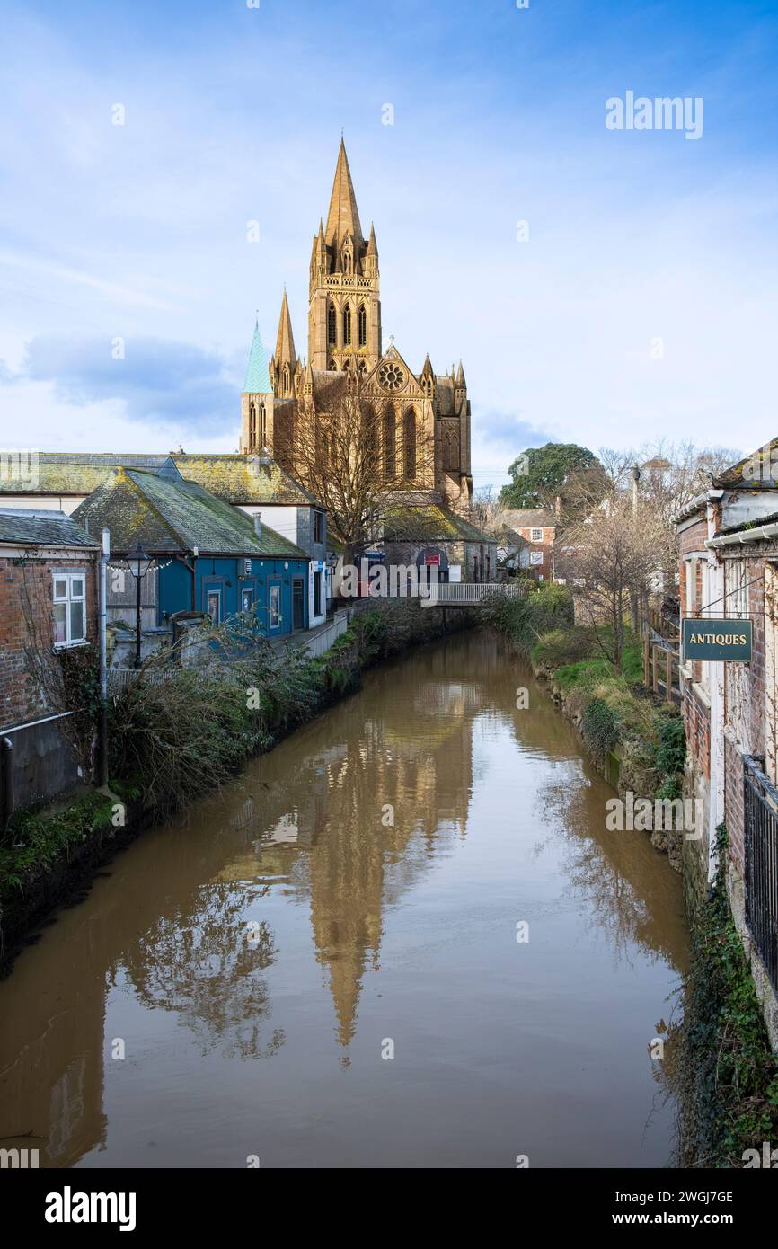 The Truro River flowing through Truro City centre in Cornwall in the UK ...