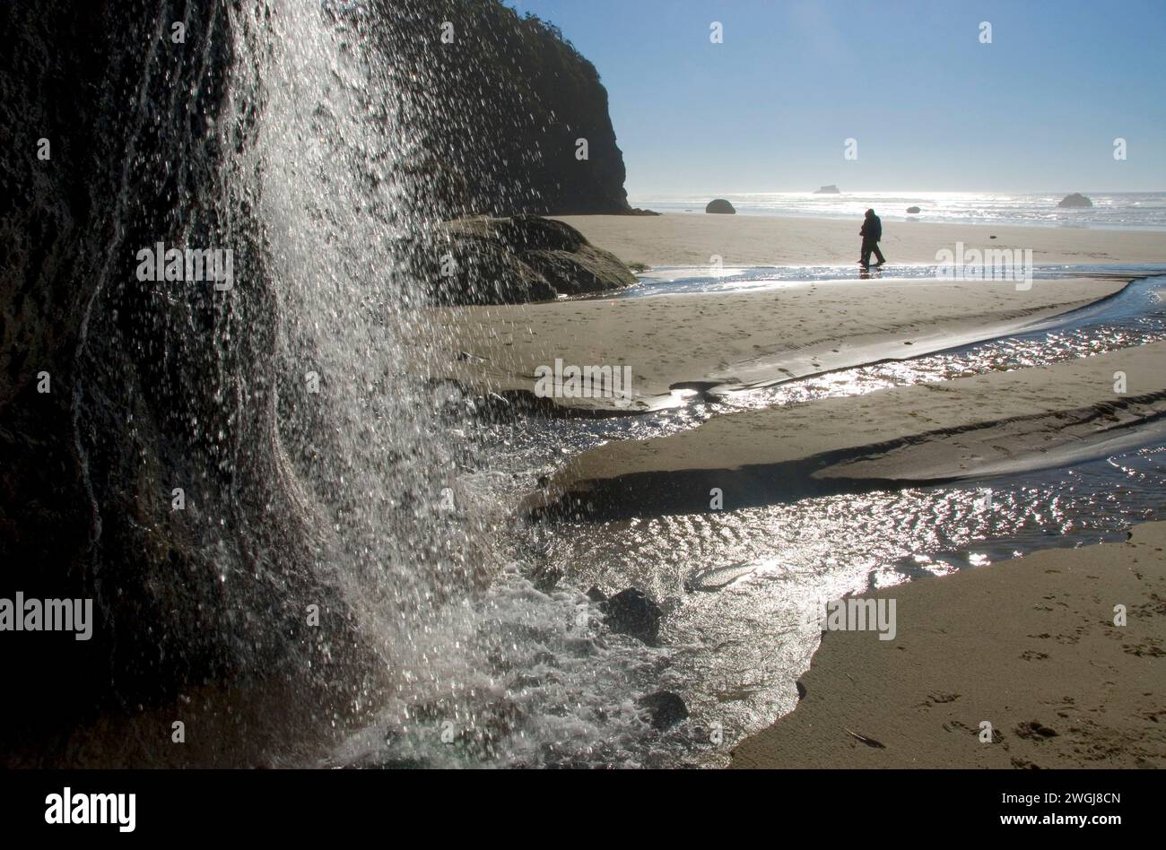 Beach waterfall, Hug Point State Park, Oregon Stock Photo - Alamy