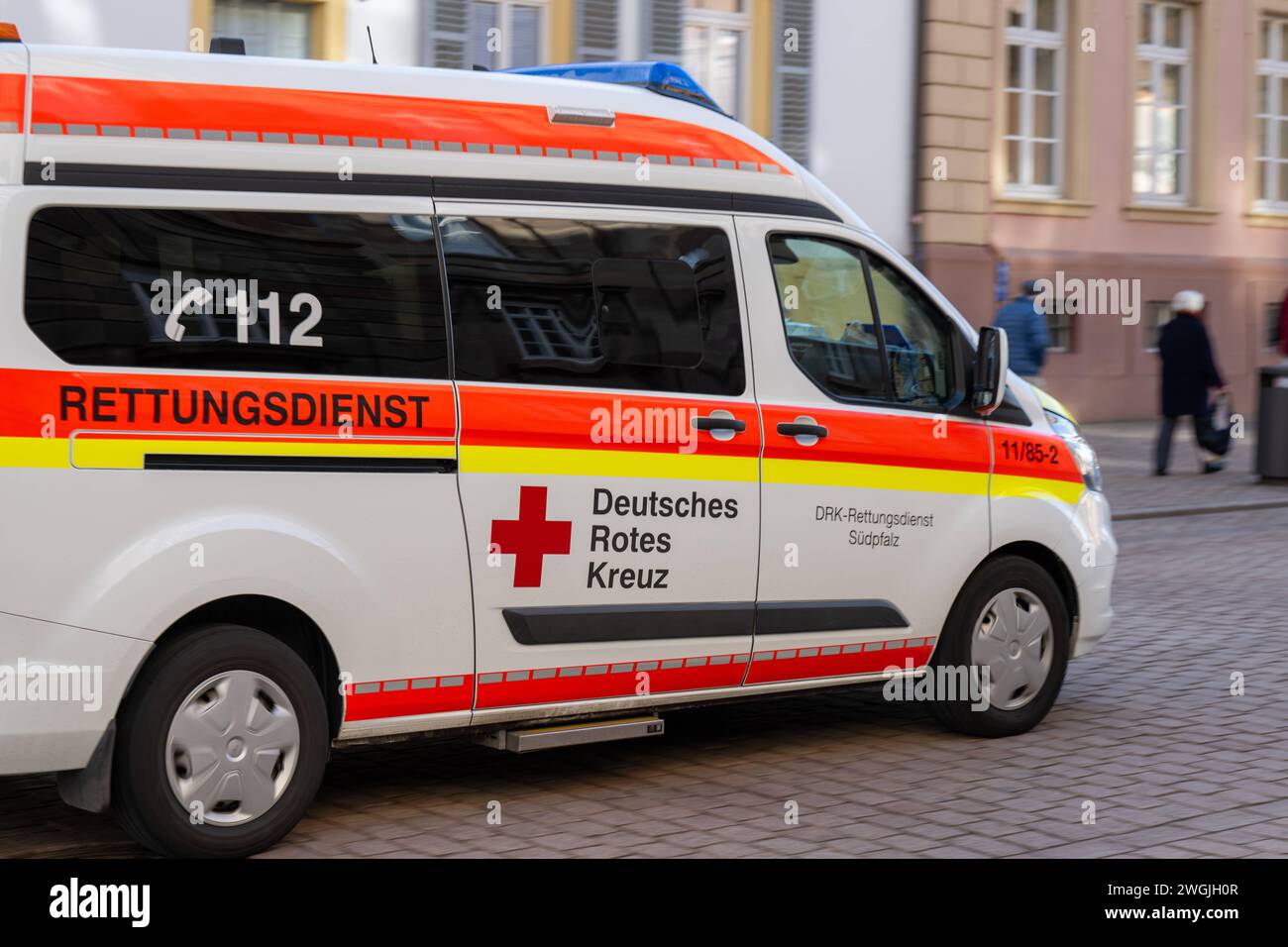 Freiwillige im rettungsdienst hi-res stock photography and images - Alamy