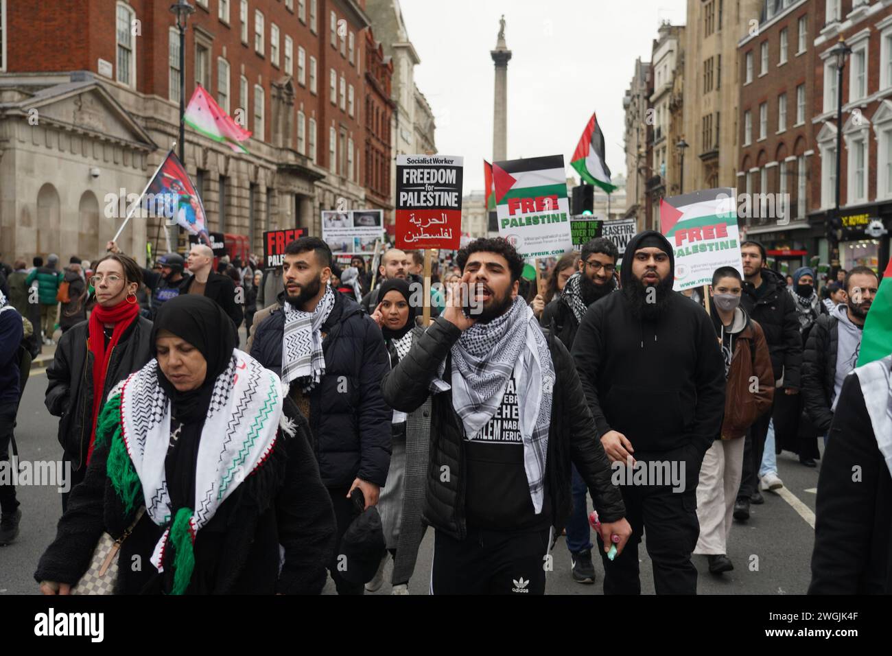 Hundreds of thousands march on National March for Palestine in London ...