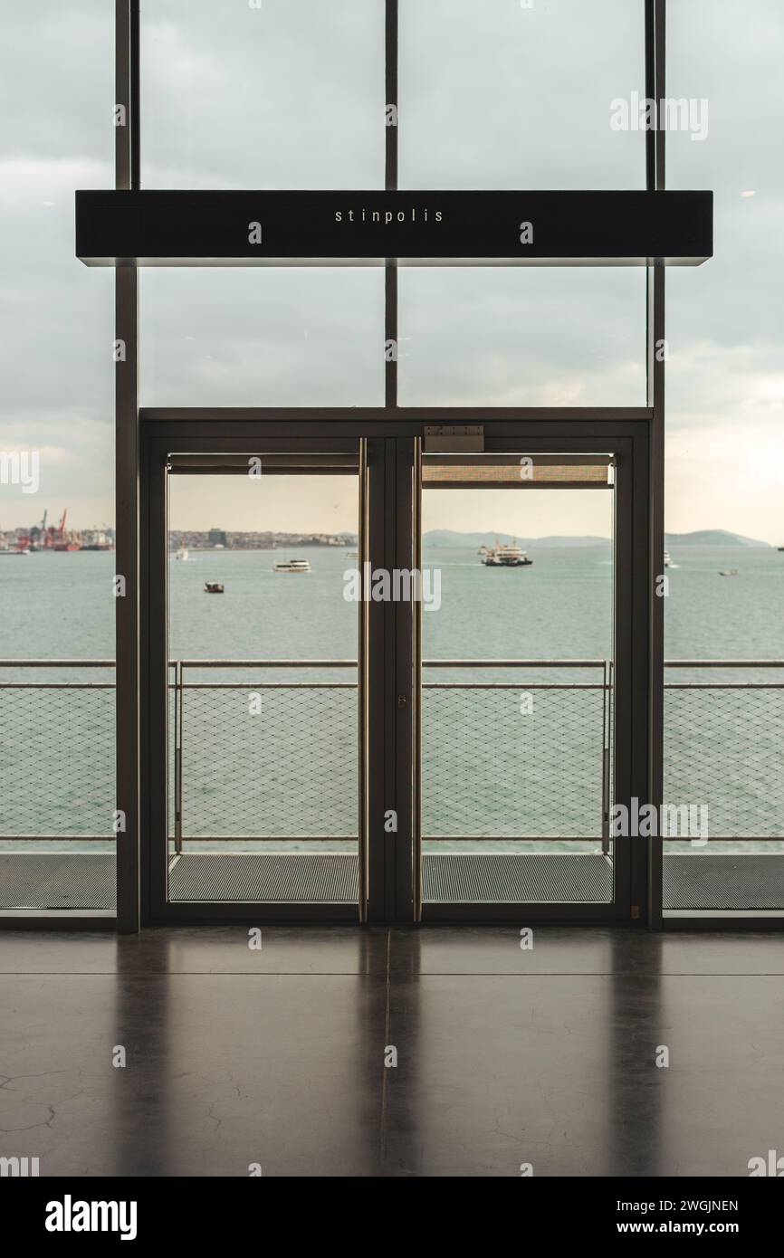 Picturesque waterfront view in istanbul hi-res stock photography and ...