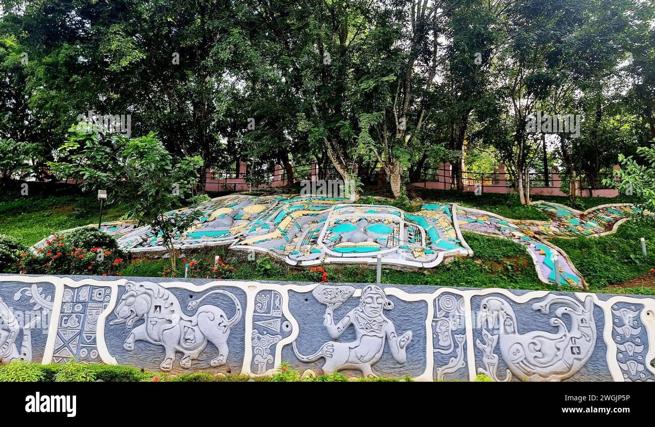 Terracotta decorations of the local first citizens adorn the hill side ...